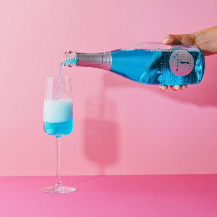 Blumond™ Blue Sparkling Wine, The World's First Blue Wine from Italy ...